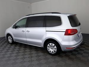 Grey Volkswagen Sharan 2010 in Tallinn, with an engine capacity of 2.00 L and mileage of 288 thousand km for 3999 €, photo 13 on AUTOMOTO.COM.LV
