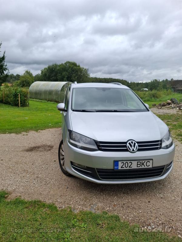 Grey Volkswagen Sharan 2011 in Jogeva, with an engine capacity of 2.00 L and mileage of 365 thousand km for 6500 €, photo 3 on AUTOMOTO.COM.LV