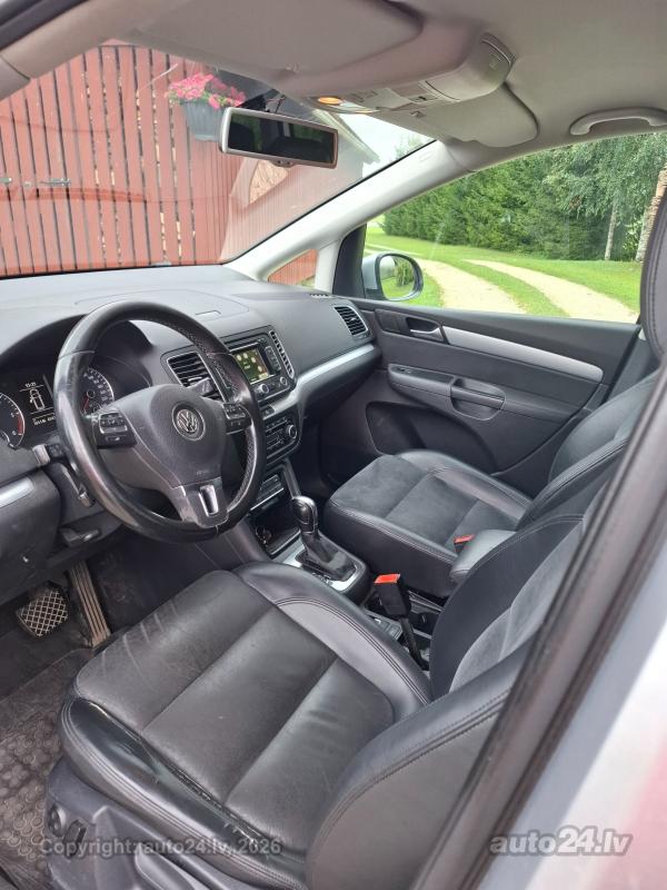 Grey Volkswagen Sharan 2011 in Jogeva, with an engine capacity of 2.00 L and mileage of 365 thousand km for 6500 €, photo 8 on AUTOMOTO.COM.LV