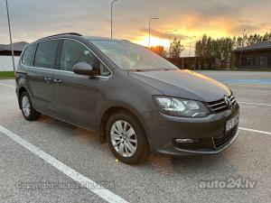 Grey Volkswagen Sharan 2011 in Tartu, with an engine capacity of 2.00 L and mileage of 425 thousand km for 5300 €, photo  on AUTOMOTO.COM.LV