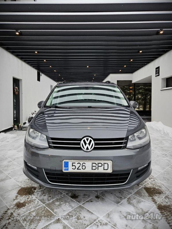 Grey Volkswagen Sharan 2012 in Tallinn, with an engine capacity of 2.00 L and mileage of 309 thousand km for 9600 €, photo 1 on AUTOMOTO.COM.LV