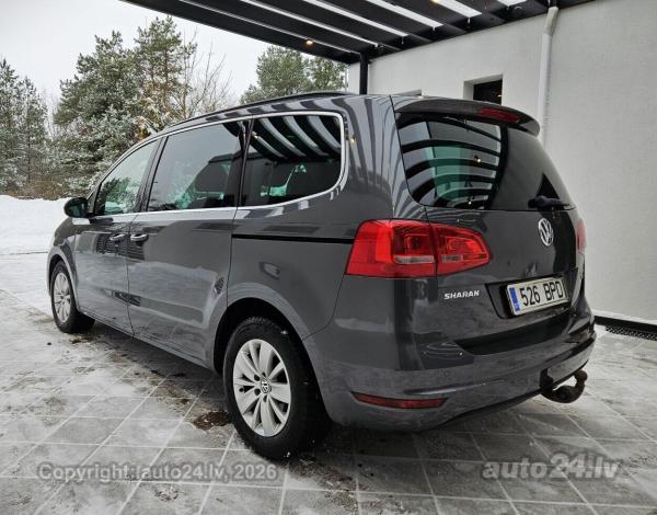 Grey Volkswagen Sharan 2012 in Tallinn, with an engine capacity of 2.00 L and mileage of 309 thousand km for 9600 €, photo 5 on AUTOMOTO.COM.LV