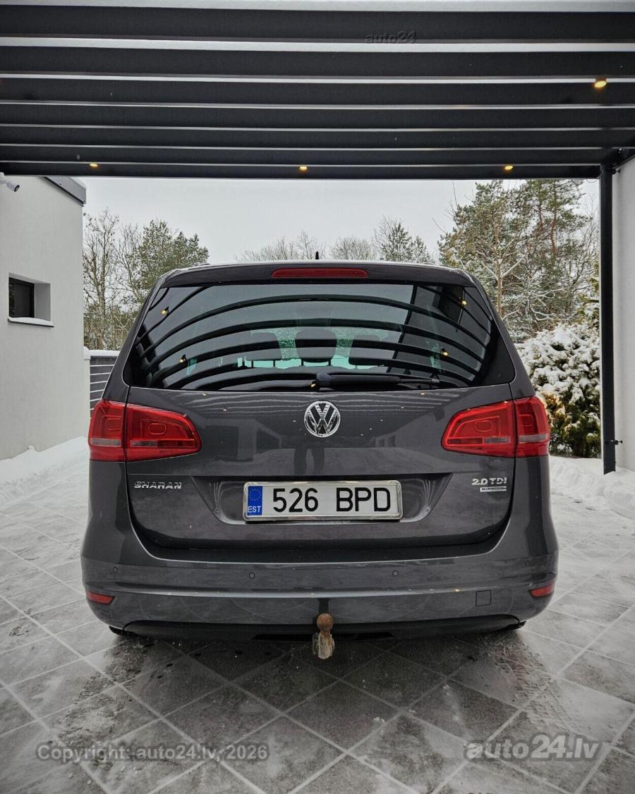 Grey Volkswagen Sharan 2012 in Tallinn, with an engine capacity of 2.00 L and mileage of 309 thousand km for 9600 €, photo 6 on AUTOMOTO.COM.LV