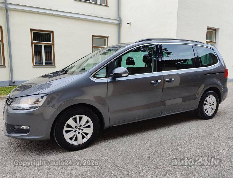 Pelēks Volkswagen Sharan 2012 Veru, ar dzinēja tilpumu 2.00 L un nobraukumu 310 tūkst. km par 9600 €, foto 4 vietnē AUTOMOTO.COM.LV