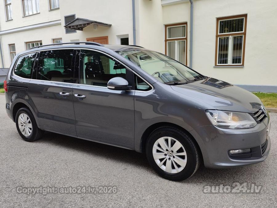 Pelēks Volkswagen Sharan 2012 Veru, ar dzinēja tilpumu 2.00 L un nobraukumu 310 tūkst. km par 9600 €, foto 5 vietnē AUTOMOTO.COM.LV
