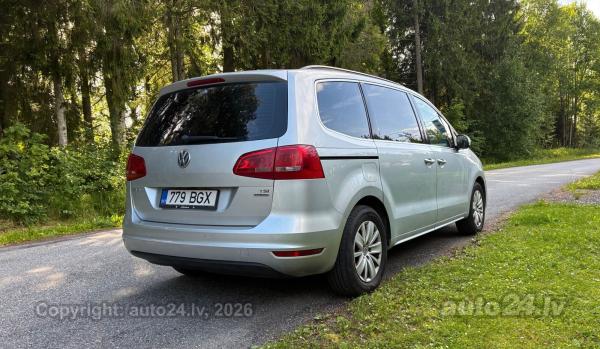 Pelēks Volkswagen Sharan 2012 Tallina, ar dzinēja tilpumu 1.40 L un nobraukumu 153 tūkst. km par 7900 €, foto 5 vietnē AUTOMOTO.COM.LV