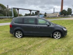Grey Volkswagen Sharan 2012 in Voru, with an engine capacity of 2.00 L and mileage of 245 thousand km for 4990 €, photo 4 on AUTOMOTO.COM.LV