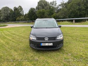 Grey Volkswagen Sharan 2012 in Voru, with an engine capacity of 2.00 L and mileage of 245 thousand km for 4990 €, photo 5 on AUTOMOTO.COM.LV