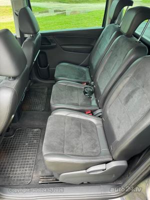 Grey Volkswagen Sharan 2012 in Voru, with an engine capacity of 2.00 L and mileage of 245 thousand km for 4990 €, photo 8 on AUTOMOTO.COM.LV
