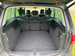 Grey Volkswagen Sharan 2012 in Voru, with an engine capacity of 2.00 L and mileage of 245 thousand km for 4990 €, photo 10 on AUTOMOTO.COM.LV