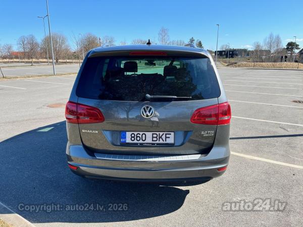 Pelēks Volkswagen Sharan 2013 Tallina, ar dzinēja tilpumu 2.00 L un nobraukumu 188 tūkst. km par 12990 €, foto 5 vietnē AUTOMOTO.COM.LV