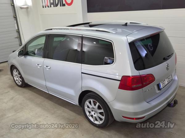 Grey Volkswagen Sharan 2013 in Haapsalu, with an engine capacity of 2.00 L and mileage of 317 thousand km for 9999 €, photo 7 on AUTOMOTO.COM.LV