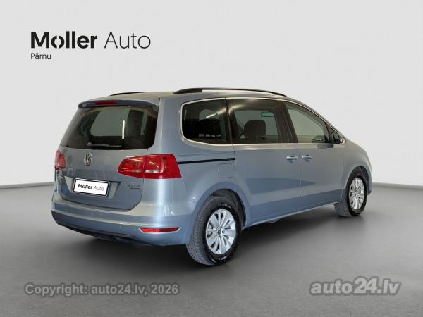 Grey Volkswagen Sharan 2013 in Parnu, with an engine capacity of 2.00 L and mileage of 189 thousand km for 13900 €, photo 2 on AUTOMOTO.COM.LV