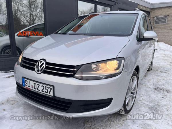 Grey Volkswagen Sharan 2014 in Tallinn, with an engine capacity of 1.97 L and mileage of 361 thousand km for 6800 €, photo 6 on AUTOMOTO.COM.LV