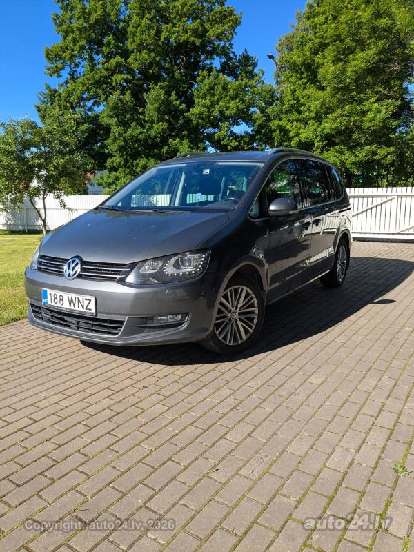 Pelēks Volkswagen Sharan 2015 Veru, ar dzinēja tilpumu 2.00 L un nobraukumu 213 tūkst. km par 12000 €, foto 1 vietnē AUTOMOTO.COM.LV