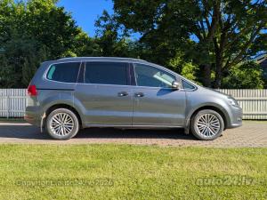 Pelēks Volkswagen Sharan 2015 Veru, ar dzinēja tilpumu 2.00 L un nobraukumu 213 tūkst. km par 12000 €, foto 4 vietnē AUTOMOTO.COM.LV