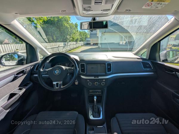 Pelēks Volkswagen Sharan 2015 Veru, ar dzinēja tilpumu 2.00 L un nobraukumu 213 tūkst. km par 12000 €, foto 9 vietnē AUTOMOTO.COM.LV