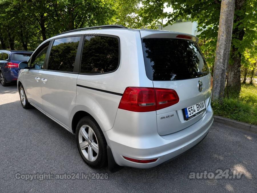 Pelēks Volkswagen Sharan 2015 Tallina, ar dzinēja tilpumu 2.00 L un nobraukumu 205 tūkst. km par 7500 €, foto 6 vietnē AUTOMOTO.COM.LV
