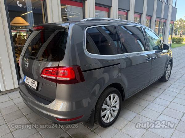 Pelēks Volkswagen Sharan 2016 Tallina, ar dzinēja tilpumu 2.00 L un nobraukumu 273 tūkst. km par 10900 €, foto 7 vietnē AUTOMOTO.COM.LV