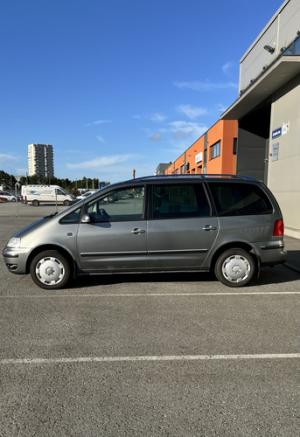 Volkswagen Sharan 2004 in Tallinn, with an engine capacity of 0.00 L and mileage of 257 thousand km for 2700 €, photo 5 on AUTOMOTO.COM.LV