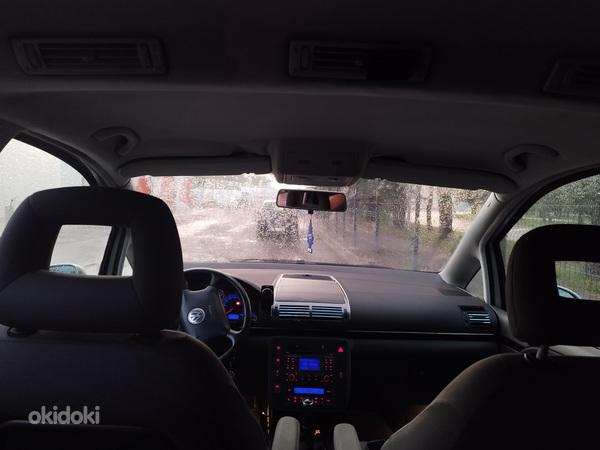 Volkswagen Sharan 2005 in Tallinn, with an engine capacity of 19.00 L and mileage of 240 thousand km for 6500 €, photo 7 on AUTOMOTO.COM.LV
