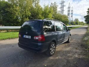 Volkswagen Sharan 2005 Tallina, ar dzinēja tilpumu 1.90 L un nobraukumu 542 tūkst. km par 1300 €, foto 14 vietnē AUTOMOTO.COM.LV
