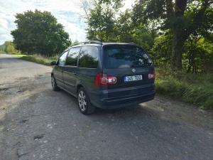 Volkswagen Sharan 2005 Tallina, ar dzinēja tilpumu 1.90 L un nobraukumu 542 tūkst. km par 1300 €, foto 15 vietnē AUTOMOTO.COM.LV