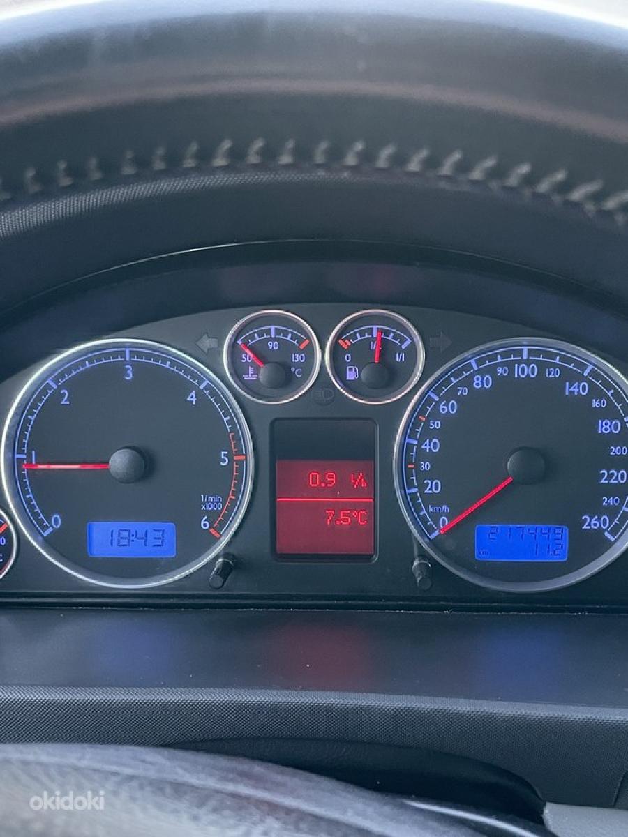 Volkswagen Sharan 2008 Tallina, ar dzinēja tilpumu 2.20 L un nobraukumu 217 tūkst. km par 4999 €, foto 22 vietnē AUTOMOTO.COM.LV