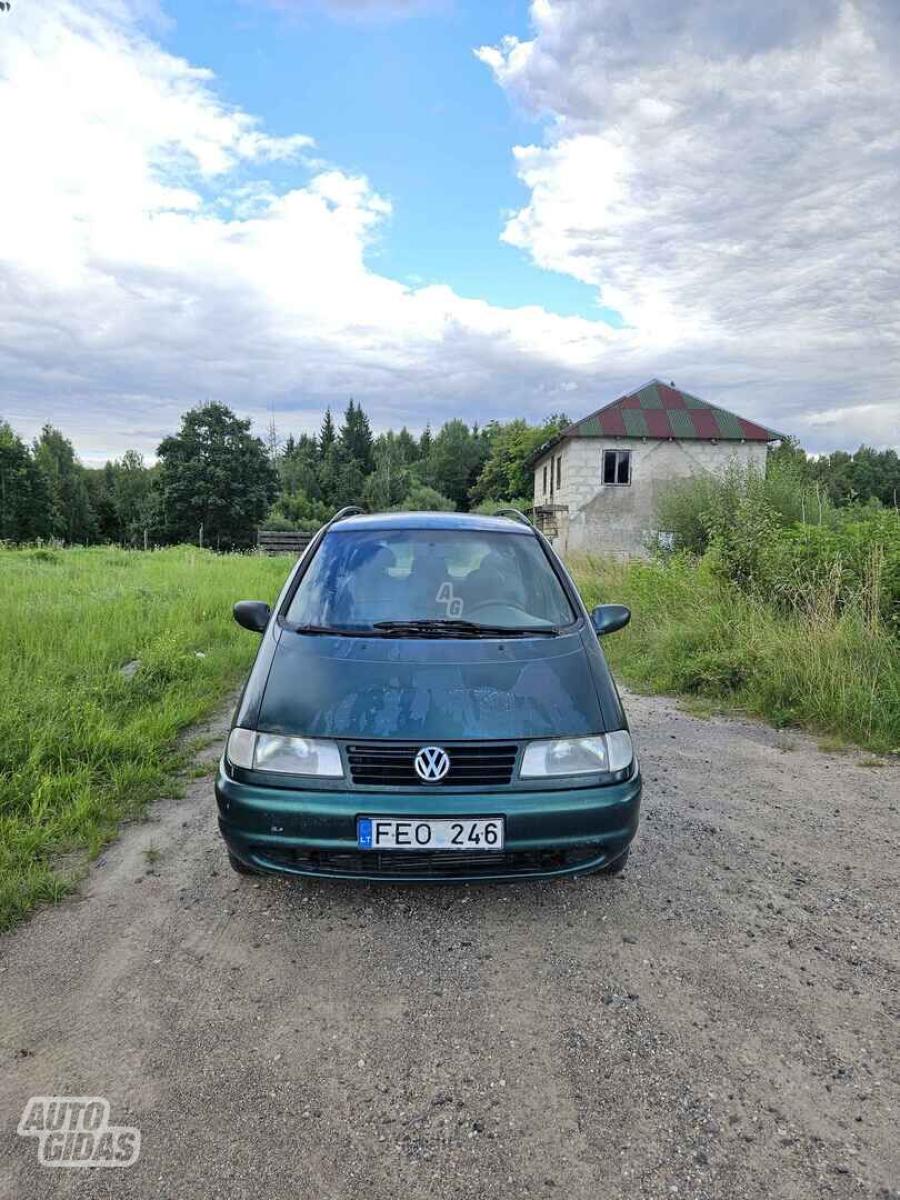 Volkswagen Sharan 1996 Vievis, ar dzinēja tilpumu 1.90 L un nobraukumu 540 tūkst. km par 500 €, foto 1 vietnē AUTOMOTO.COM.LV
