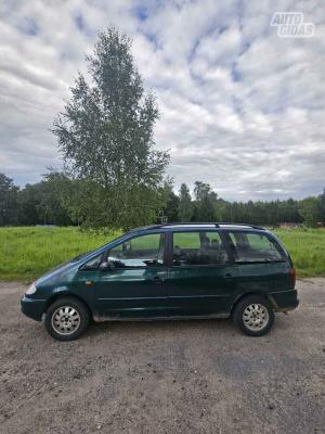 Volkswagen Sharan 1996 Vievis, ar dzinēja tilpumu 1.90 L un nobraukumu 540 tūkst. km par 500 €, foto 4 vietnē AUTOMOTO.COM.LV