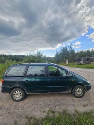 Volkswagen Sharan 1996 Vievis, ar dzinēja tilpumu 1.90 L un nobraukumu 540 tūkst. km par 500 €, foto 7 vietnē AUTOMOTO.COM.LV