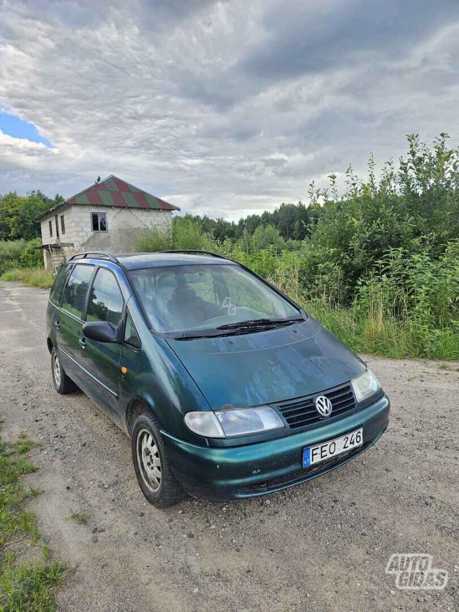 Volkswagen Sharan 1996 Vievis, ar dzinēja tilpumu 1.90 L un nobraukumu 540 tūkst. km par 500 €, foto 8 vietnē AUTOMOTO.COM.LV