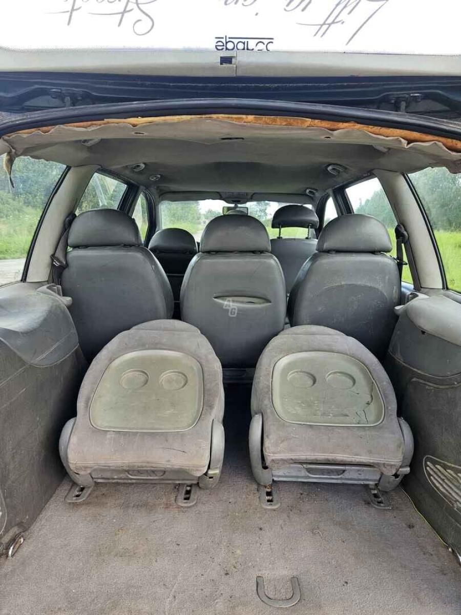 Volkswagen Sharan 1996 Vievis, ar dzinēja tilpumu 1.90 L un nobraukumu 540 tūkst. km par 500 €, foto 13 vietnē AUTOMOTO.COM.LV