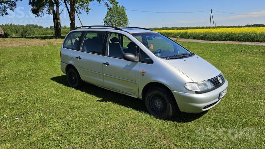 Volkswagen Sharan 1997 in Aizkraukle, with an engine capacity of 1.90 L and mileage of 340 thousand km for 560 €, photo 1 on AUTOMOTO.COM.LV