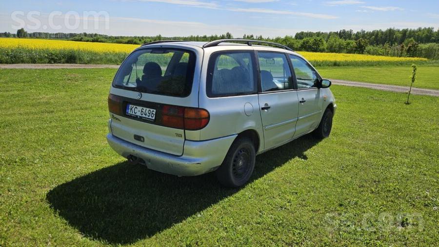 Volkswagen Sharan 1997 in Aizkraukle, with an engine capacity of 1.90 L and mileage of 340 thousand km for 560 €, photo 3 on AUTOMOTO.COM.LV