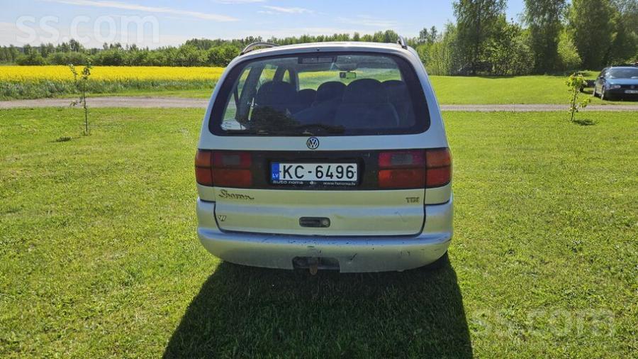 Volkswagen Sharan 1997 in Aizkraukle, with an engine capacity of 1.90 L and mileage of 340 thousand km for 560 €, photo 4 on AUTOMOTO.COM.LV