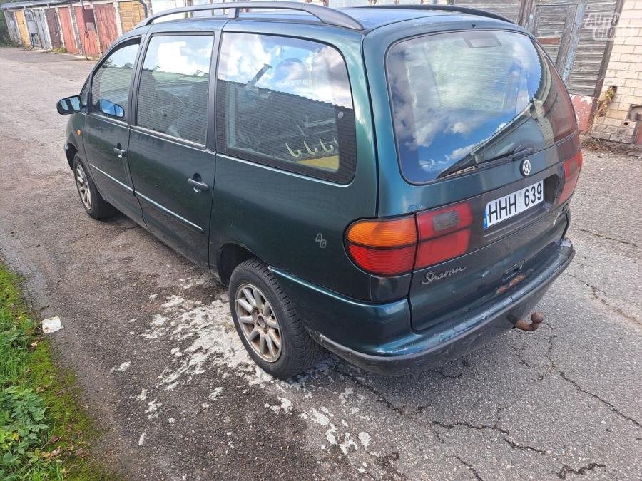 Volkswagen Sharan 1997 in Panevezys, with an engine capacity of 1.90 L and mileage of 31 thousand km for 390 €, photo 4 on AUTOMOTO.COM.LV