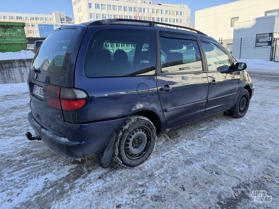 Volkswagen Sharan 1997 in Vilnius, with an engine capacity of 1.90 L and mileage of 330 thousand km for 999 €, photo 8 on AUTOMOTO.COM.LV