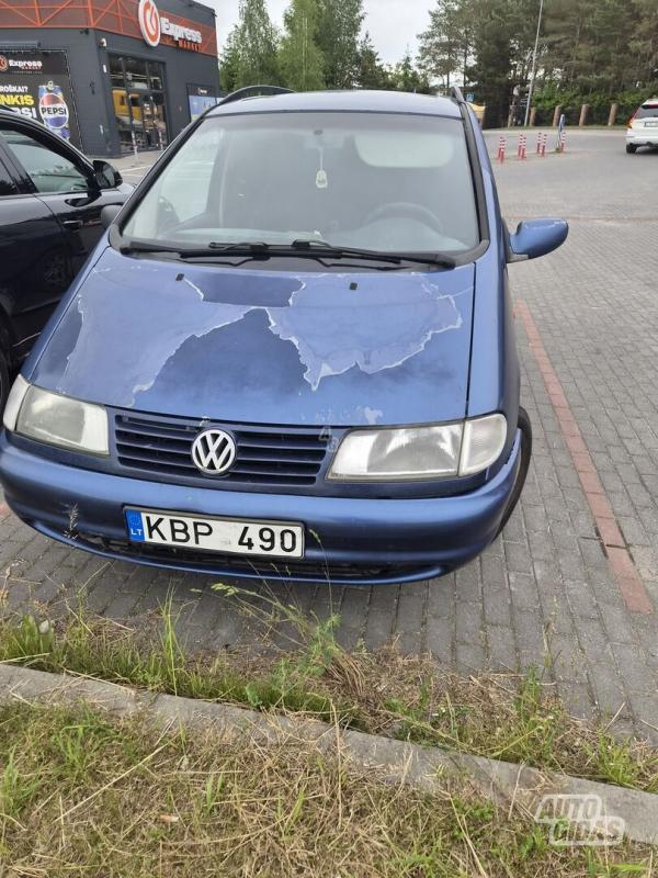 Volkswagen Sharan 1997 in Klaipeda, with an engine capacity of 1.90 L and mileage of 300 thousand km for 320 €, photo 1 on AUTOMOTO.COM.LV