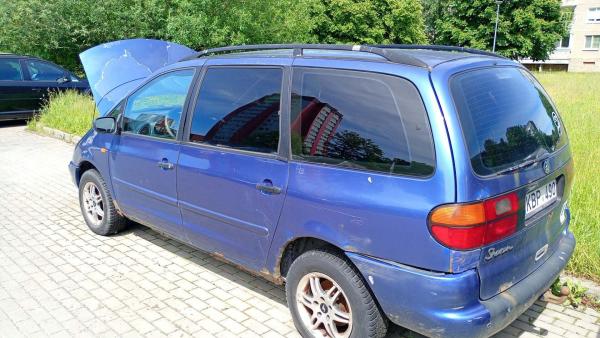Volkswagen Sharan 1997 in Klaipeda, with an engine capacity of 1.90 L and mileage of 300 thousand km for 320 €, photo 5 on AUTOMOTO.COM.LV