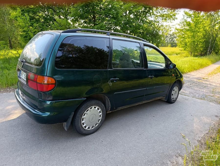 Volkswagen Sharan 1998 Marijampole, ar dzinēja tilpumu 2.00 L un nobraukumu 325 tūkst. km par 850 €, foto 5 vietnē AUTOMOTO.COM.LV