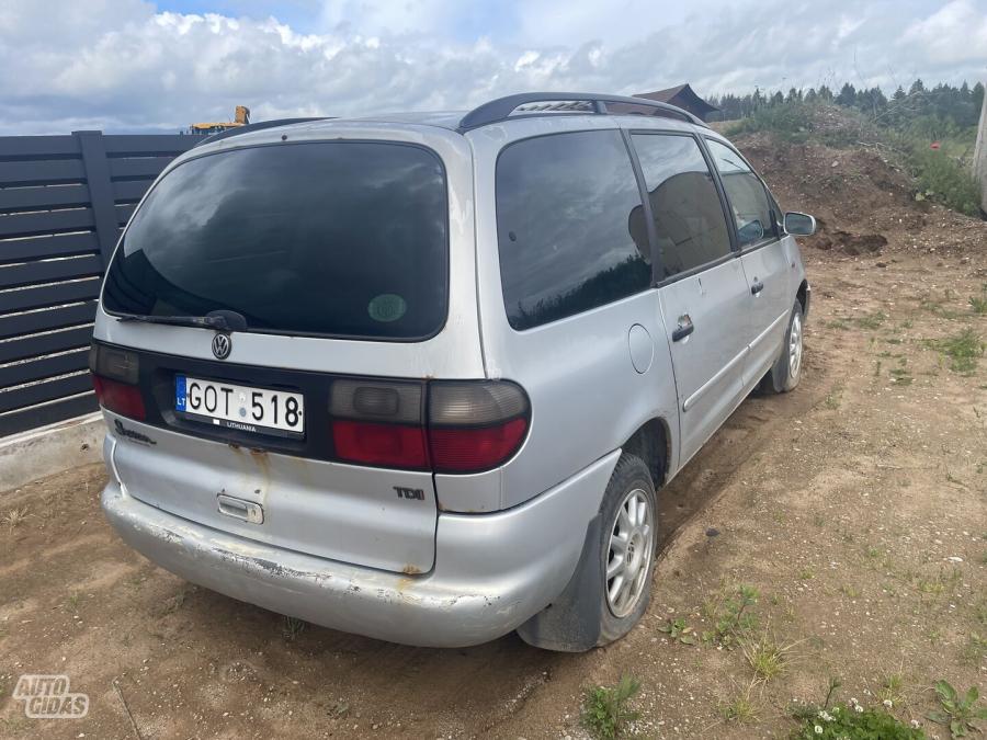 Volkswagen Sharan 1998 Viļņa, ar dzinēja tilpumu 1.90 L un nobraukumu 400 tūkst. km par 600 €, foto 1 vietnē AUTOMOTO.COM.LV