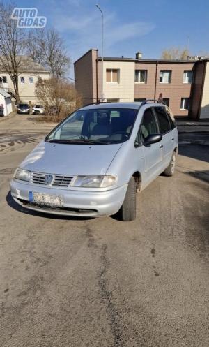 Volkswagen Sharan 1999 in Panevezys, with an engine capacity of 1.90 L and mileage of 368 thousand km for 450 €, photo 2 on AUTOMOTO.COM.LV