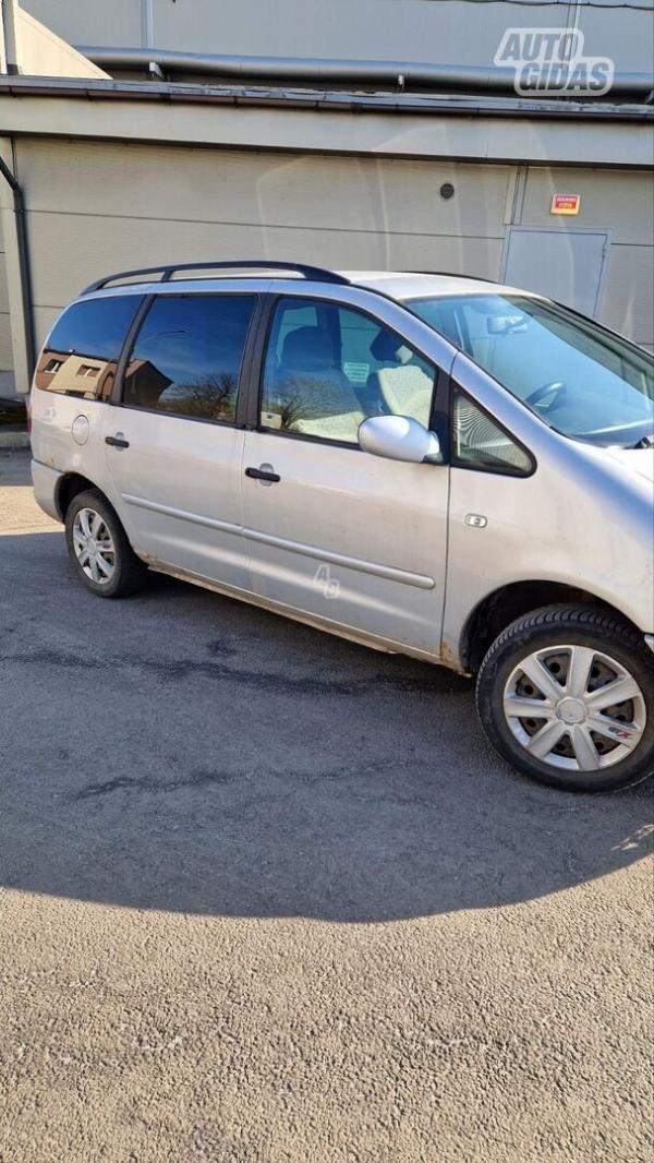 Volkswagen Sharan 1999 Panevēža, ar dzinēja tilpumu 1.90 L un nobraukumu 368 tūkst. km par 450 €, foto 5 vietnē AUTOMOTO.COM.LV