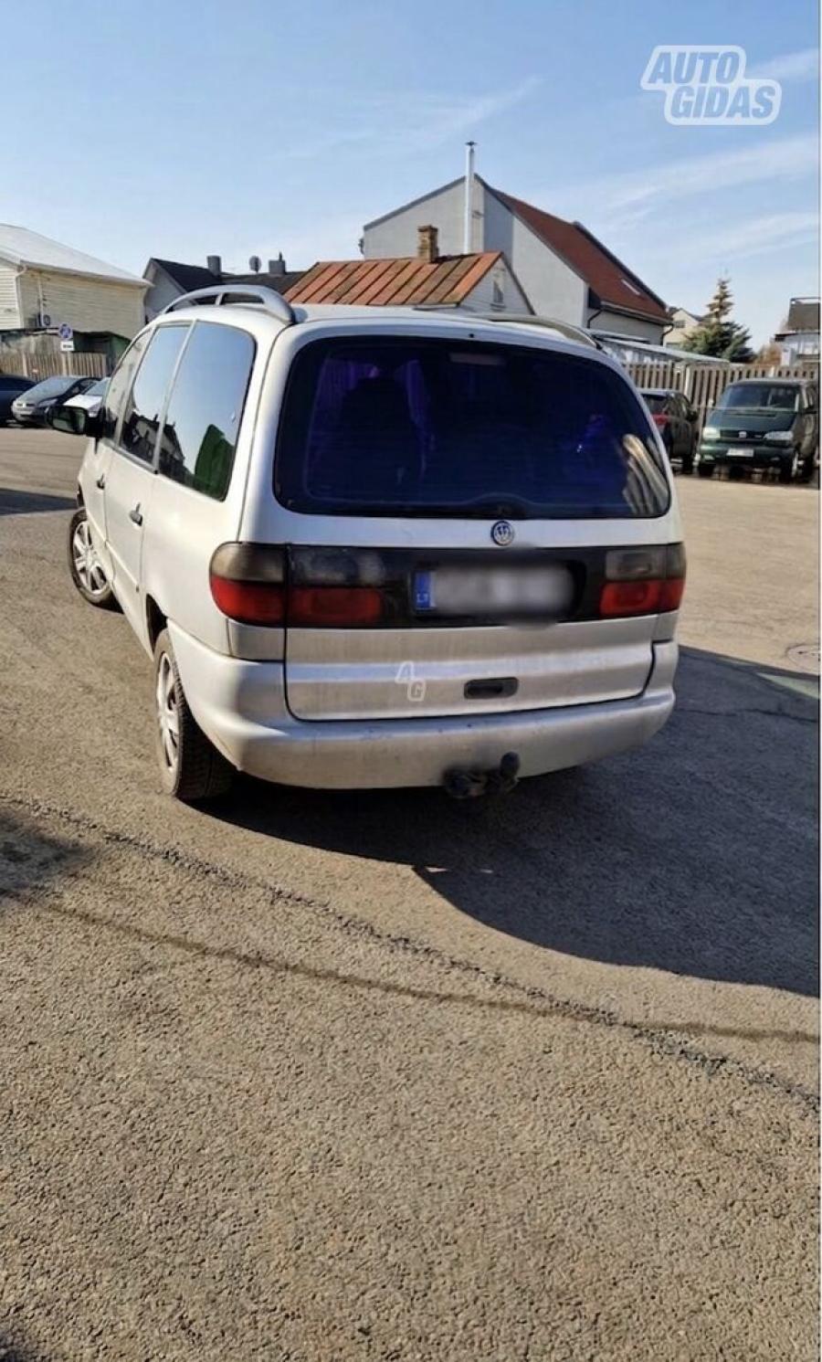 Volkswagen Sharan 1999 in Panevezys, with an engine capacity of 1.90 L and mileage of 368 thousand km for 450 €, photo 6 on AUTOMOTO.COM.LV