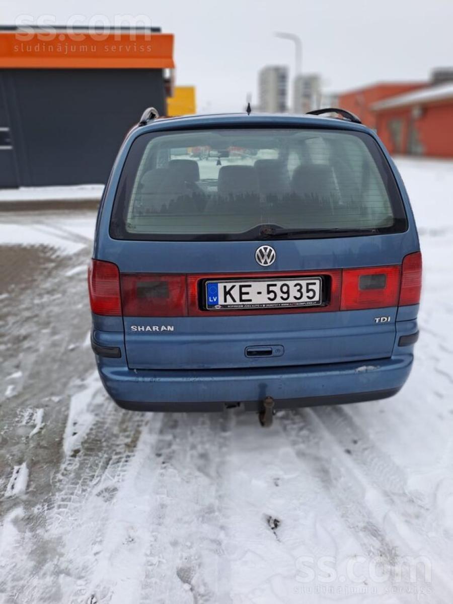 Volkswagen Sharan 2000 Rīga, ar dzinēja tilpumu 1.90 L un nobraukumu 342 tūkst. km par 1500 €, foto 2 vietnē AUTOMOTO.COM.LV