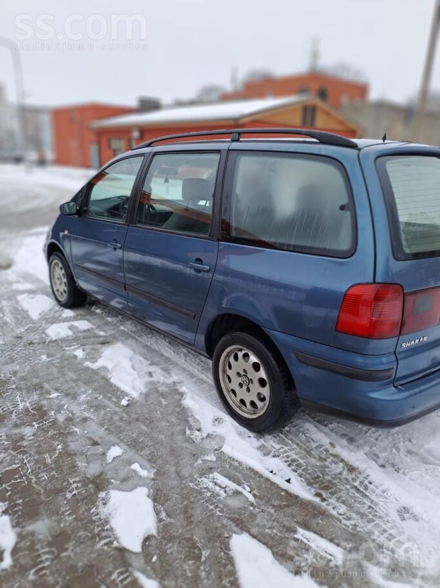 Volkswagen Sharan 2000 Rīga, ar dzinēja tilpumu 1.90 L un nobraukumu 342 tūkst. km par 1500 €, foto 3 vietnē AUTOMOTO.COM.LV