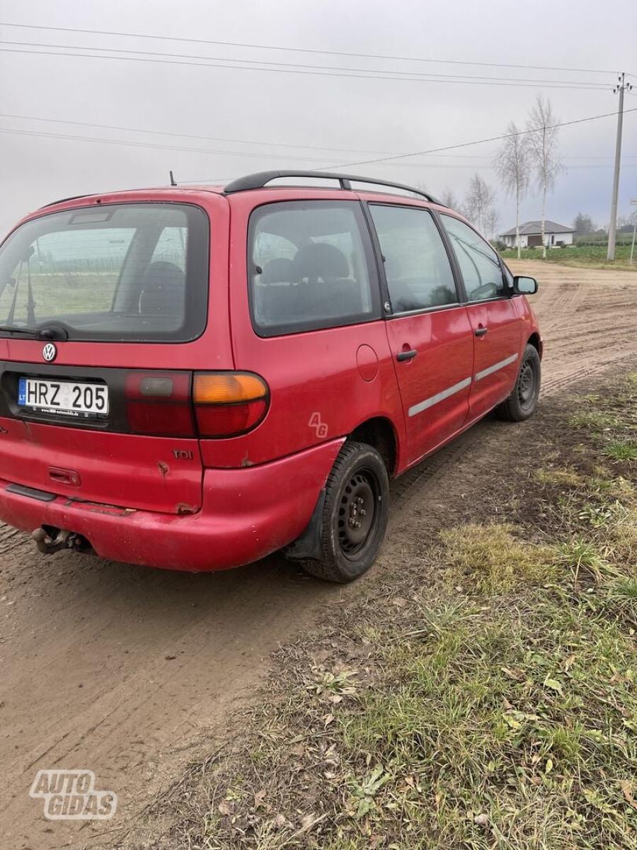Volkswagen Sharan 2000 in Marijampole, with an engine capacity of 1.90 L and mileage of 360 thousand km for 550 €, photo 5 on AUTOMOTO.COM.LV