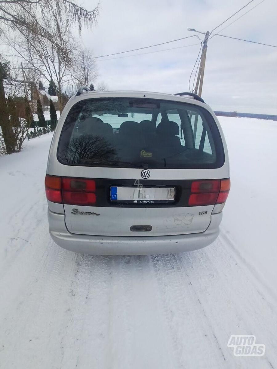 Volkswagen Sharan 2000 in Prienai, with an engine capacity of 1.90 L and mileage of 283 thousand km for 700 €, photo 3 on AUTOMOTO.COM.LV