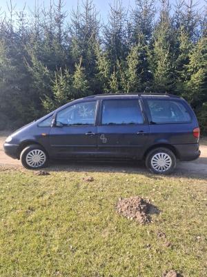 Volkswagen Sharan 2000 in Elektrenai, with an engine capacity of 1.90 L and mileage of 352 thousand km for 930 €, photo 3 on AUTOMOTO.COM.LV